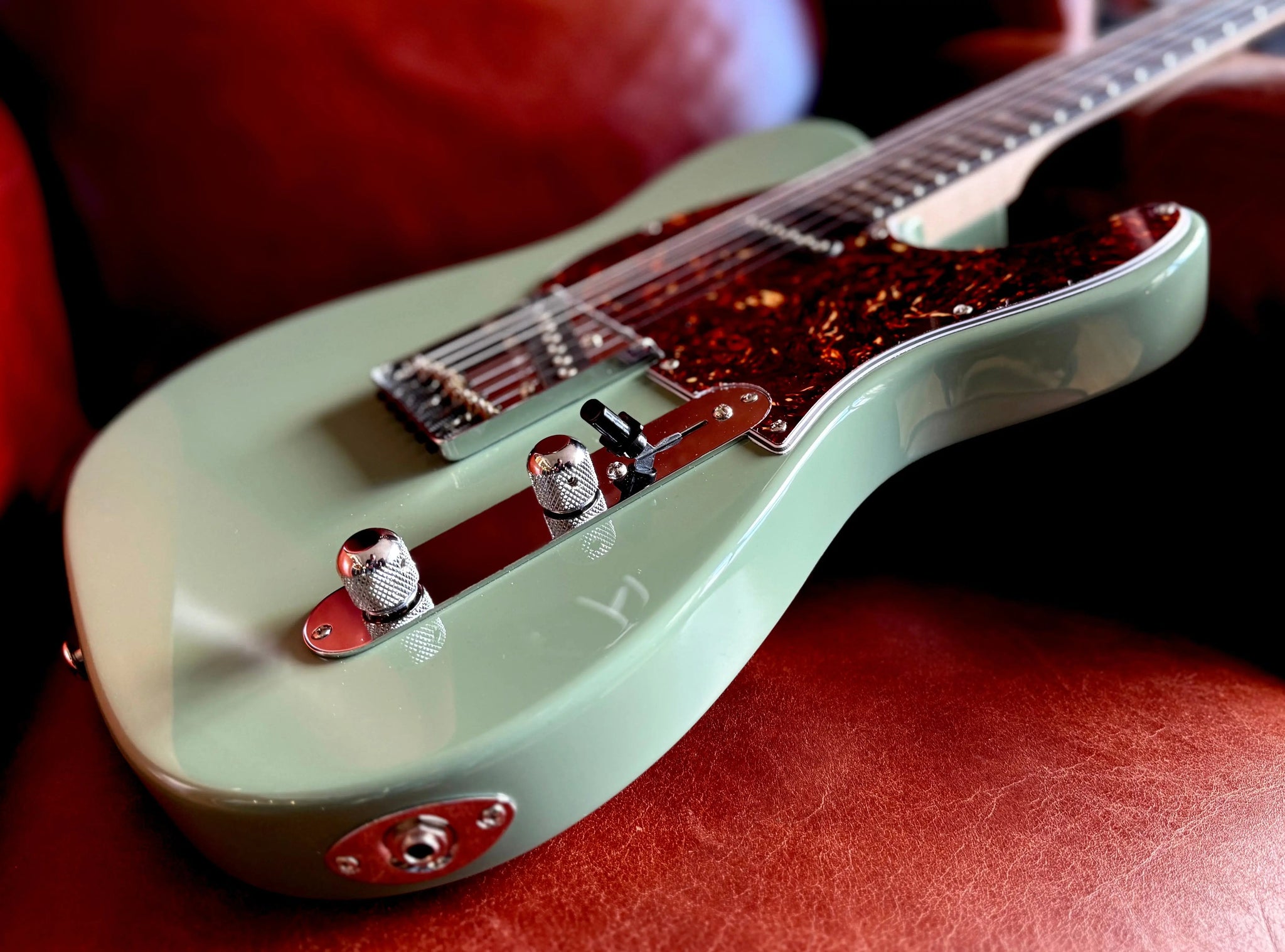 G&L Fullerton Deluxe ASAT Classic Guitars - Richards Guitars Of